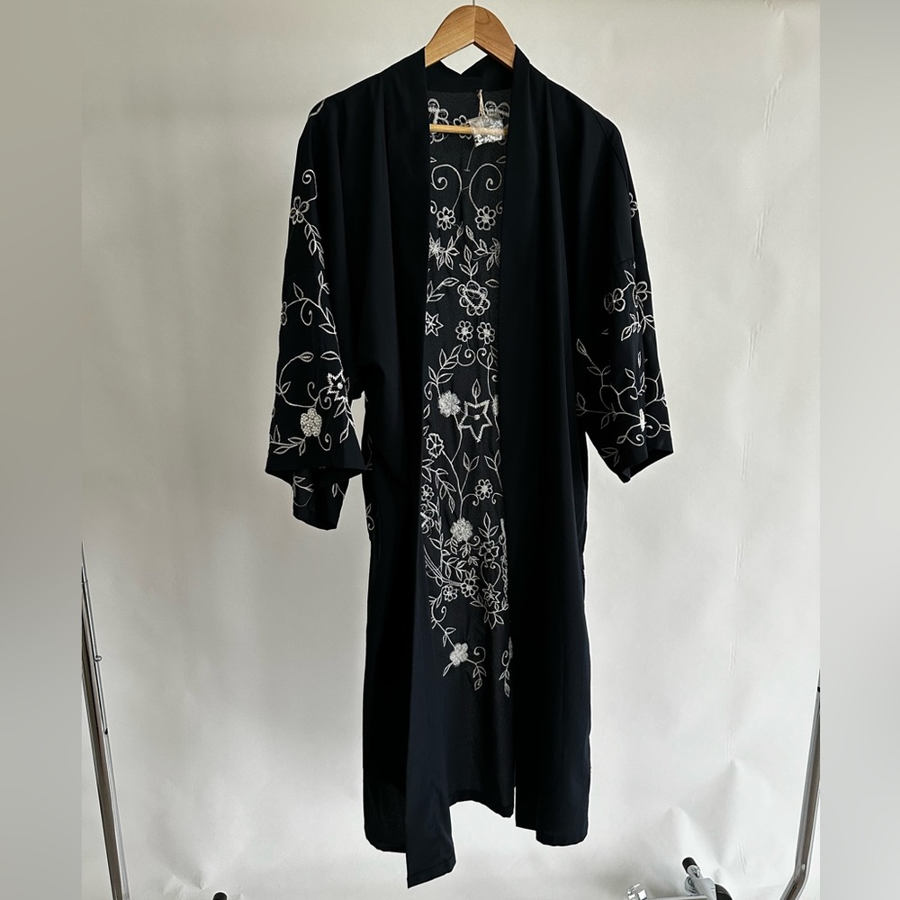 Blue And White Beaded Kimono Robe - Gem